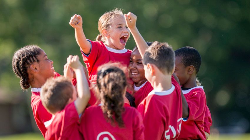 Pour les enfants, les sports individuels ou collectifs? - Soigner naturel